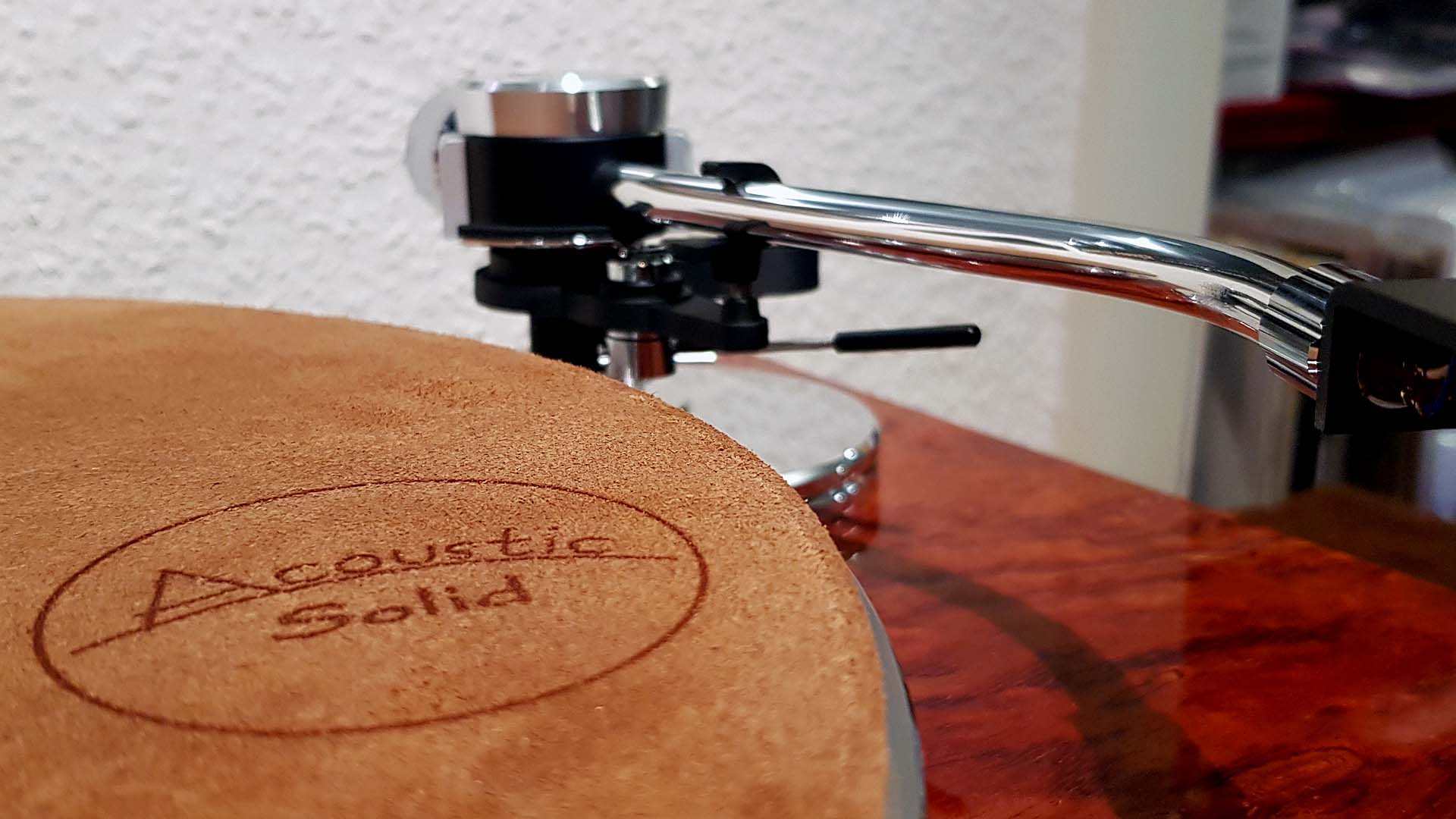 Acoustic Solid | Audio Creativ